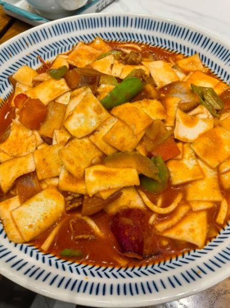 家常炒面片怎么做_炒面片不粘锅的技巧-第1张图片-山城妙识