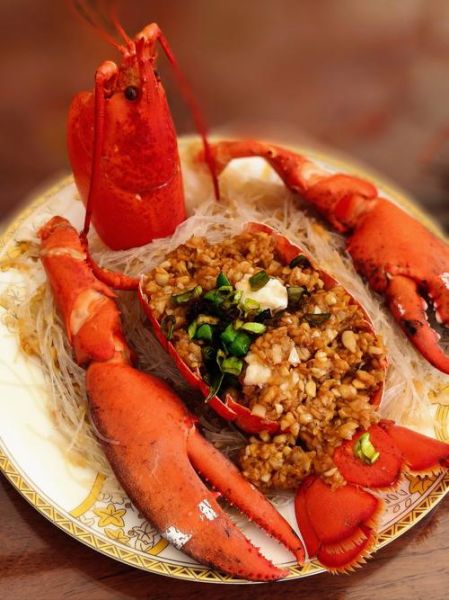 澳洲龙虾怎么做才鲜嫩_澳洲龙虾清蒸还是水煮好-第2张图片-山城妙识