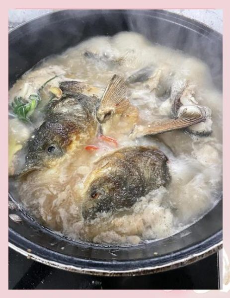 东北涮鱼锅家常做法_怎么做才鲜嫩不腥-第1张图片-山城妙识 东北涮鱼锅家常做法_怎么做才鲜嫩不腥-第1张图片-山城妙识