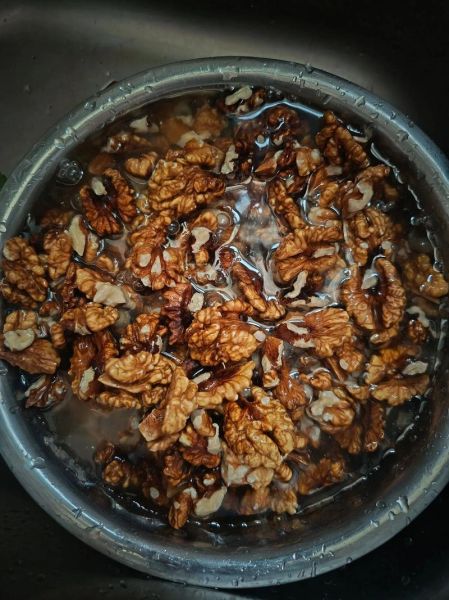 核桃仁怎么炒好吃_核桃仁做菜的家常做法-第2张图片-山城妙识