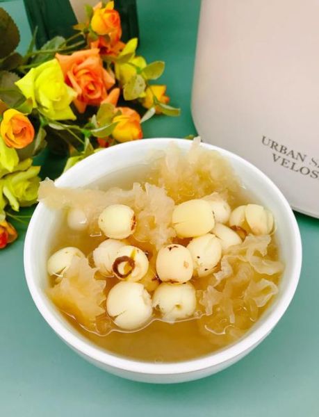 莲子银耳汤怎么做才粘稠_银耳汤不粘稠的原因-第3张图片-山城妙识