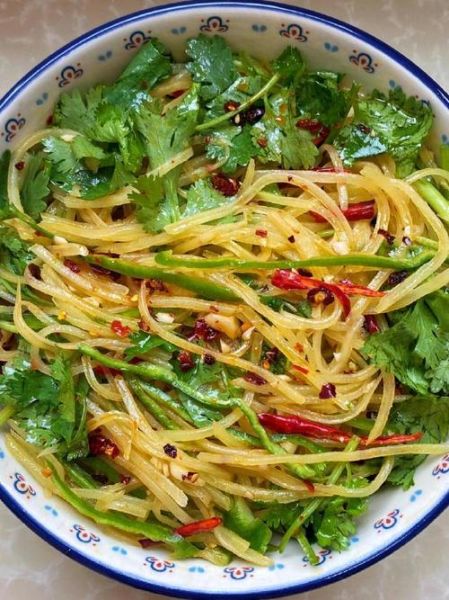 炝土豆丝怎么炒才脆_炝土豆丝的家常做法窍门-第2张图片-山城妙识