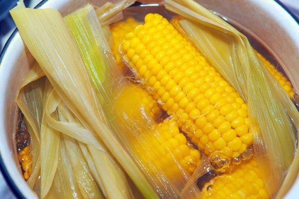 玉米棒怎么煮才好吃_玉米棒煮多久才熟-第2张图片-山城妙识