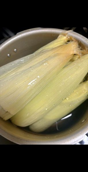 玉米棒怎么煮才好吃_玉米棒煮多久才熟-第3张图片-山城妙识