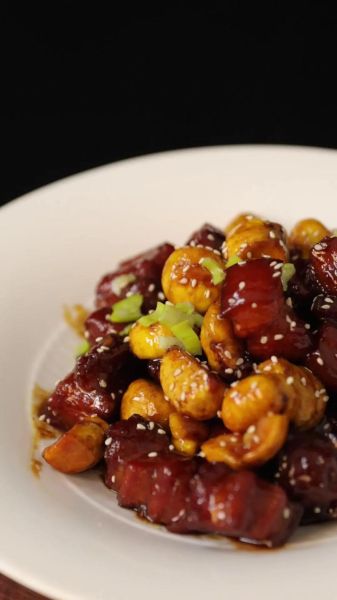 红烧肉板栗怎么做_最正宗的做法-第1张图片-山城妙识 红烧肉板栗怎么做_最正宗的做法-第1张图片-山城妙识