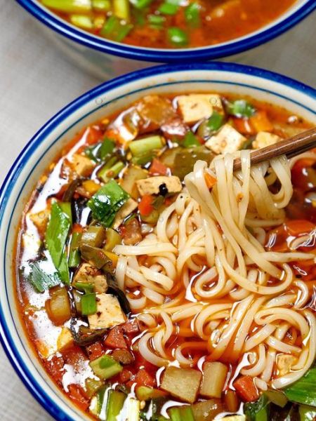 羊肉臊子面怎么做才正宗_羊肉臊子面用什么部位最好-第2张图片-山城妙识 羊肉臊子面怎么做才正宗_羊肉臊子面用什么部位最好-第2张图片-山城妙识