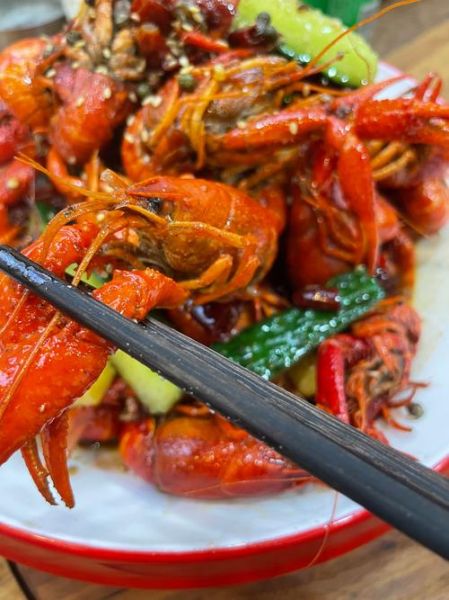 啤酒小龙虾怎么做_啤酒小龙虾的家常做法-第3张图片-山城妙识