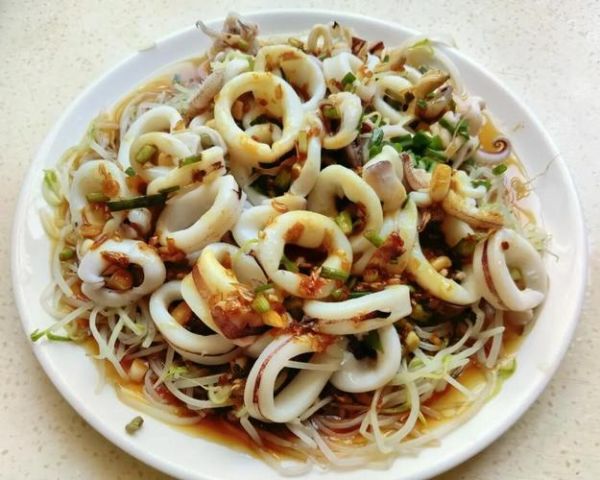 水煮鱿鱼怎么做好吃又简单_水煮鱿鱼几分钟熟-第1张图片-山城妙识 水煮鱿鱼怎么做好吃又简单_水煮鱿鱼几分钟熟-第1张图片-山城妙识