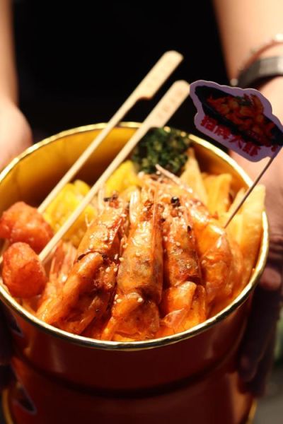 美食节小吃有哪些值得吃_如何拍出诱人照片-第1张图片-山城妙识