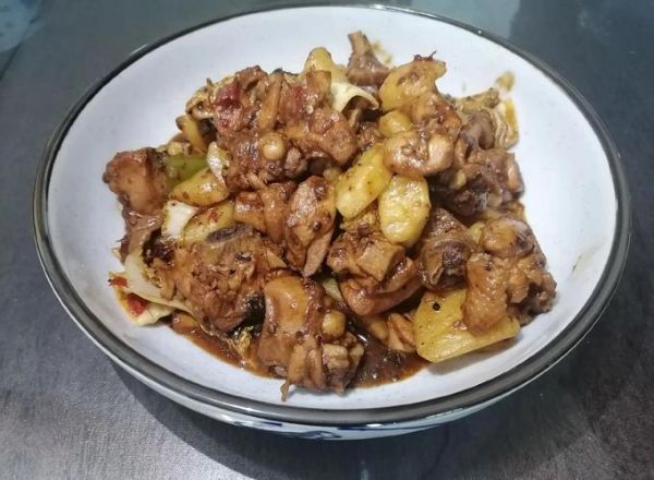 麻油鸡块怎么做_麻油鸡块正宗做法-第1张图片-山城妙识