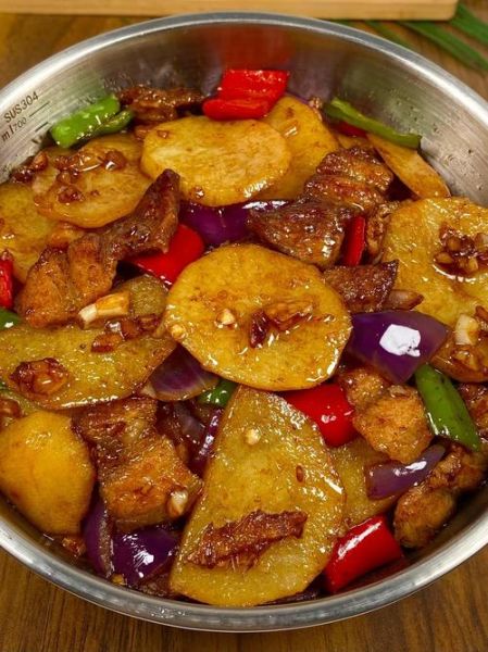 洋葱土豆片怎么炒好吃_洋葱土豆片的家常做法-第1张图片-山城妙识