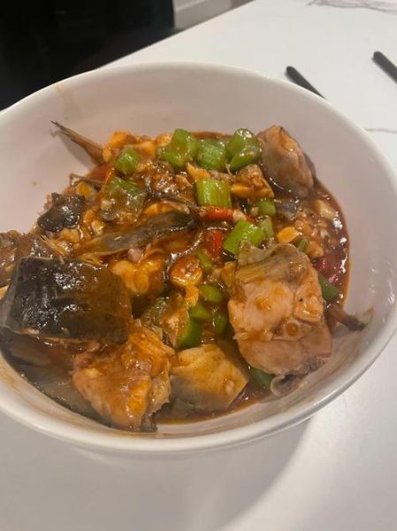 鲶鱼怎么做好吃_鲶鱼做法视频详细教程-第1张图片-山城妙识