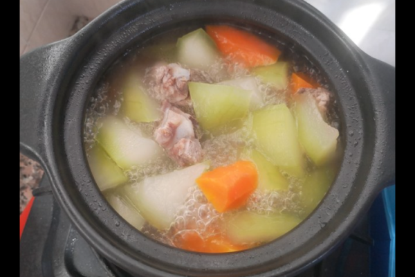 节瓜瘦肉汤的做法_节瓜瘦肉汤的功效与禁忌-第3张图片-山城妙识