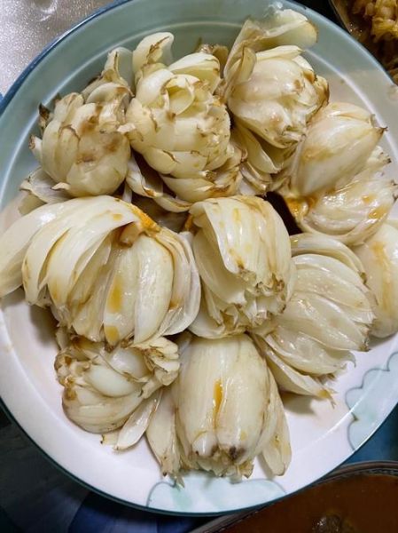 鲜百合怎么炒好吃_鲜百合的家常做法大全-第2张图片-山城妙识