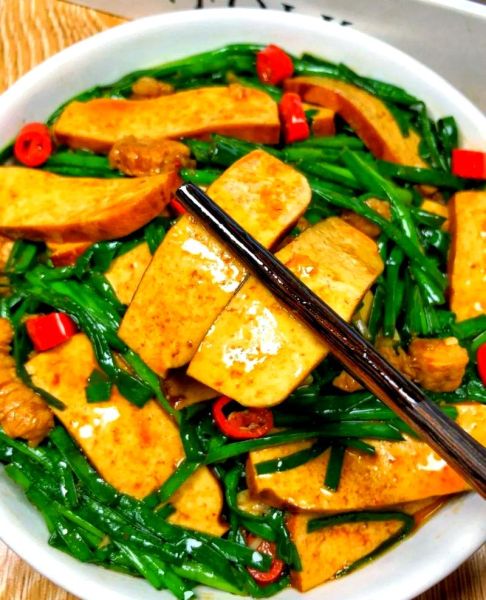 韭菜炒香干怎么炒才好吃_韭菜炒香干要不要焯水-第2张图片-山城妙识