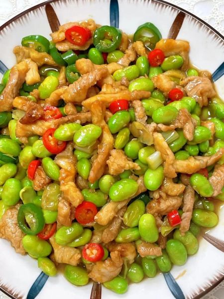 毛豆炒肉丝怎么做_毛豆炒肉丝的家常做法-第1张图片-山城妙识