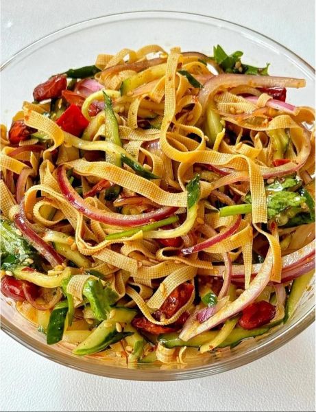 凉拌干豆腐丝怎么做_干豆腐丝焯水几分钟-第2张图片-山城妙识