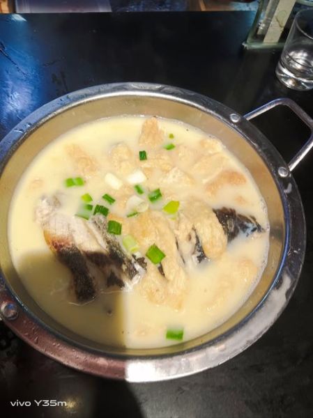 豆参煮鱼头怎么做_豆参煮鱼头好吃吗-第2张图片-山城妙识