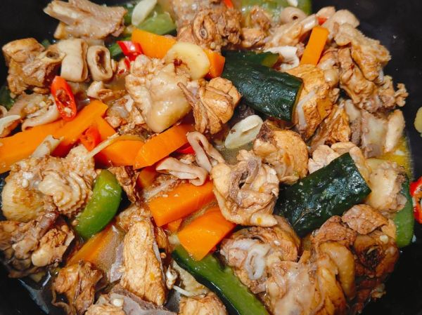 啤酒煮鸡的危害_啤酒煮鸡对身体有害吗-第3张图片-山城妙识 啤酒煮鸡的危害_啤酒煮鸡对身体有害吗-第3张图片-山城妙识