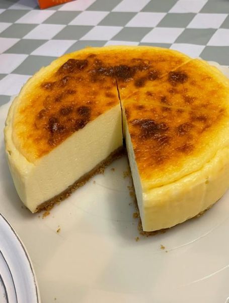 芝士蛋糕最简单做法_新手零失败怎么做-第1张图片-山城妙识 芝士蛋糕最简单做法_新手零失败怎么做-第1张图片-山城妙识