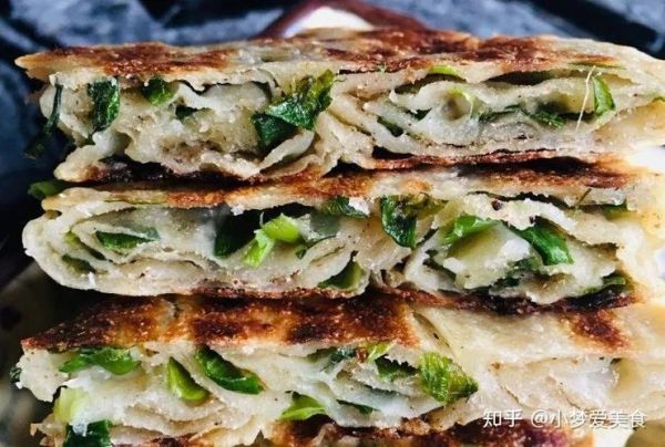 葱油饼怎么做才酥脆_家常葱油饼做法步骤-第2张图片-山城妙识