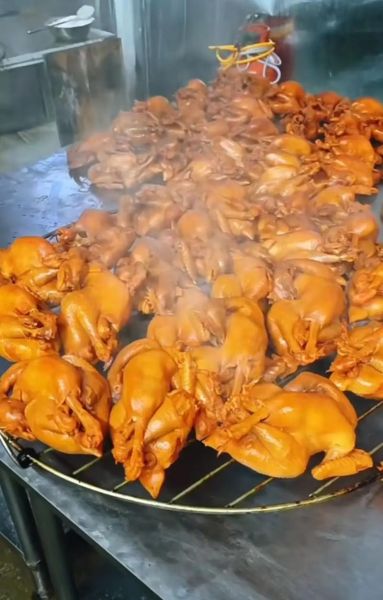 东北熏鸡怎么做_东北熏鸡正宗做法-第1张图片-山城妙识 东北熏鸡怎么做_东北熏鸡正宗做法-第1张图片-山城妙识