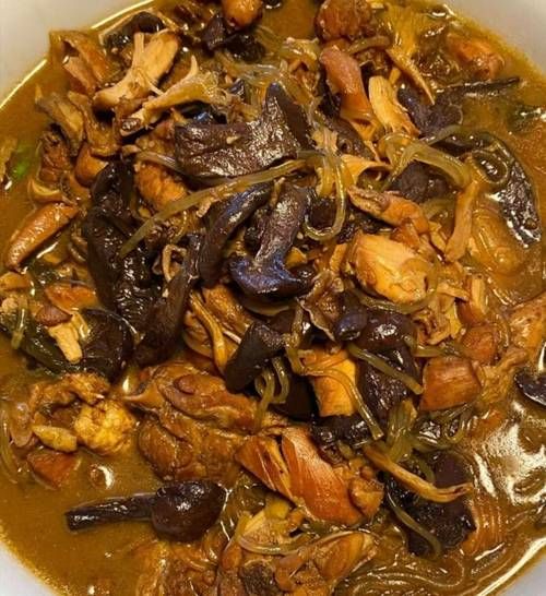 正宗小鸡炖蘑菇怎么做_东北小鸡炖蘑菇用什么蘑菇-第3张图片-山城妙识