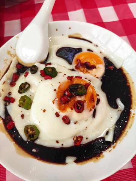 酱油荷包蛋怎么做_酱油荷包蛋热量高吗-第1张图片-山城妙识