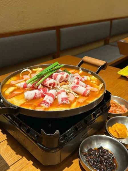 吃韩国料理必点的菜_韩国料理推荐菜品-第1张图片-山城妙识