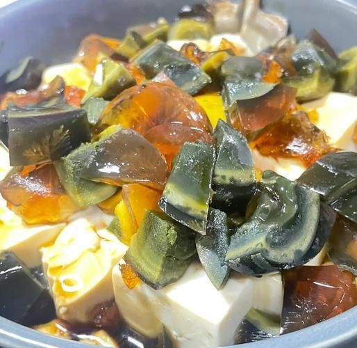 皮蛋拌豆腐的热量_皮蛋拌豆腐减肥能吃吗-第2张图片-山城妙识 皮蛋拌豆腐的热量_皮蛋拌豆腐减肥能吃吗-第2张图片-山城妙识