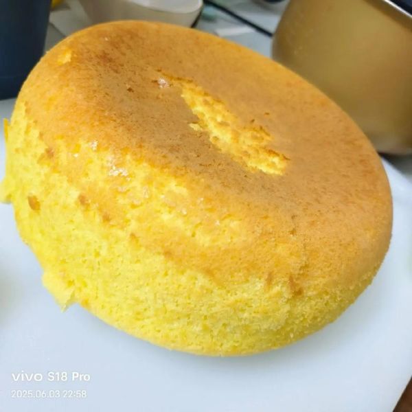 普通面粉电饭锅蛋糕怎么做_为什么总是塌陷-第3张图片-山城妙识