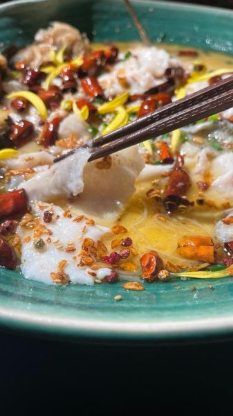 正宗酸菜鱼怎么做_酸菜鱼鱼片不碎技巧-第2张图片-山城妙识