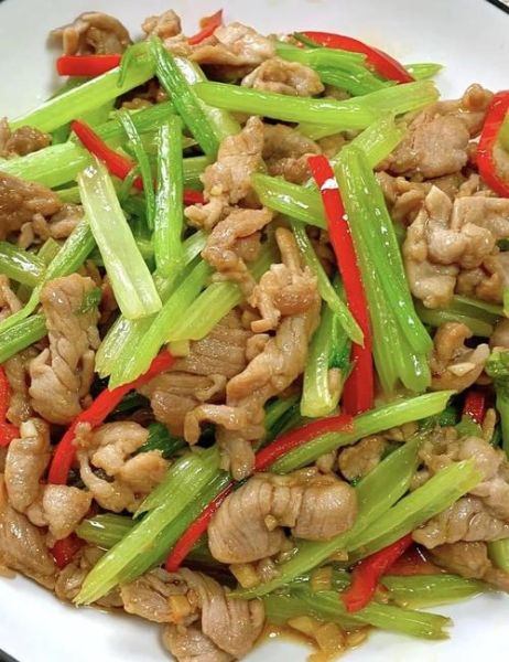 芹菜炒什么好吃_芹菜和什么菜搭配最香-第1张图片-山城妙识