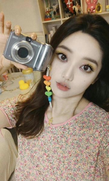 张兆艺现在做什么_冰柠檬扮演者近况-第1张图片-山城妙识