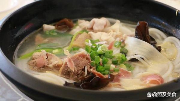 三鲜米线怎么做_三鲜米线汤底配方-第2张图片-山城妙识