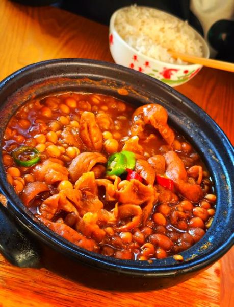 砂锅肥肠豆腐怎么做_肥肠豆腐砂锅做法-第1张图片-山城妙识