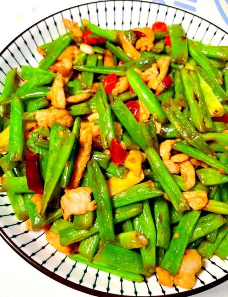四季豆烧肉怎么做好吃_四季豆烧肉的家常窍门-第1张图片-山城妙识