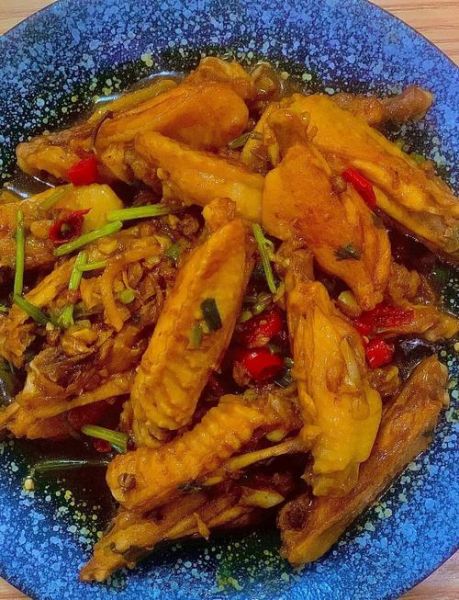 红烧鸡翅怎么做好吃_红烧鸡翅的做法大全-第3张图片-山城妙识