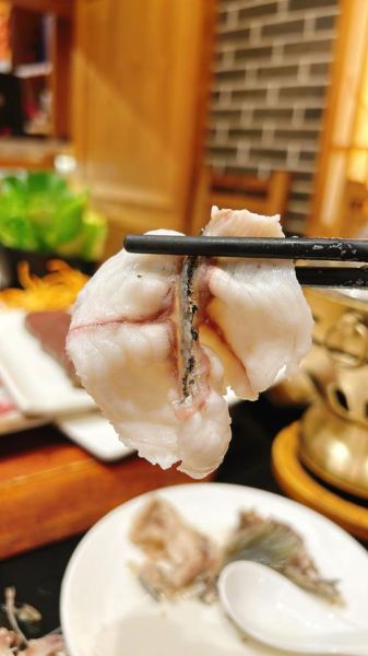 火锅鱼排是什么做的_火锅鱼排用什么鱼最好-第1张图片-山城妙识