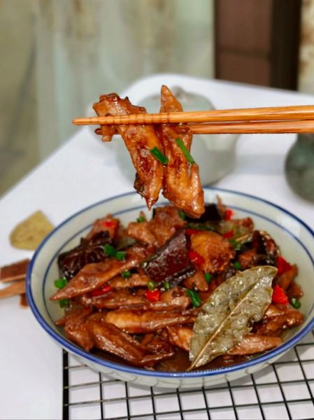 卤水鸡翅尖最正宗的做法_怎么卤才入味-第3张图片-山城妙识