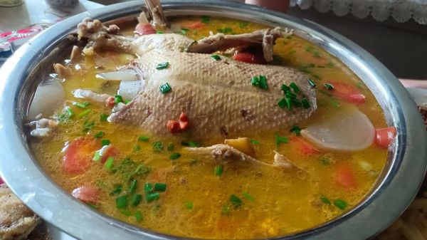 酸菜老鸭汤怎么做_老鸭汤放多少酸菜合适-第3张图片-山城妙识