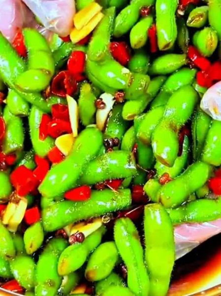 煮毛豆带壳怎么煮才绿_带壳毛豆煮多久-第3张图片-山城妙识