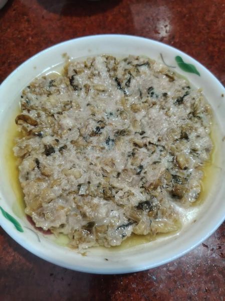 梅菜蒸肉饼怎么做_正宗梅菜蒸肉饼做法-第2张图片-山城妙识