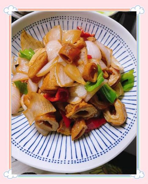 洋葱爆炒肥肠怎么做_肥肠去腥技巧-第3张图片-山城妙识