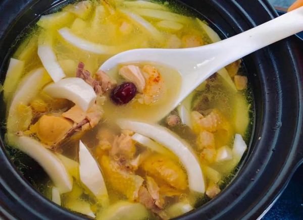 椰子煲鸡汤的做法_椰子鸡汤放什么配料-第3张图片-山城妙识 椰子煲鸡汤的做法_椰子鸡汤放什么配料-第3张图片-山城妙识