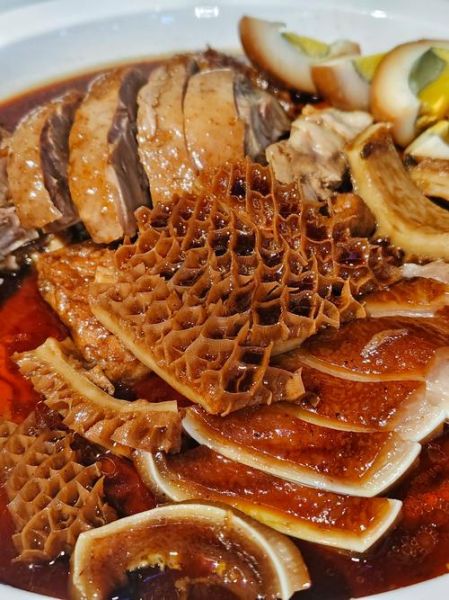 卤水拼盘有什么肉_经典搭配与隐藏食材-第1张图片-山城妙识 卤水拼盘有什么肉_经典搭配与隐藏食材-第1张图片-山城妙识