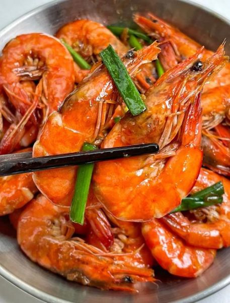 油焖大虾怎么做才入味_油焖大虾需要焯水吗-第1张图片-山城妙识