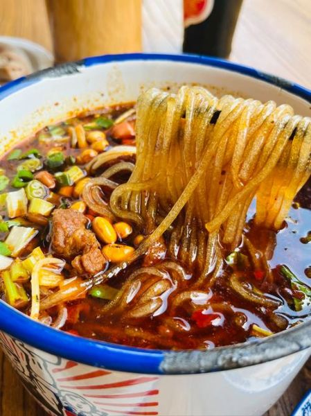 四川肥肠粉怎么做_正宗肥肠粉配方-第1张图片-山城妙识 四川肥肠粉怎么做_正宗肥肠粉配方-第1张图片-山城妙识