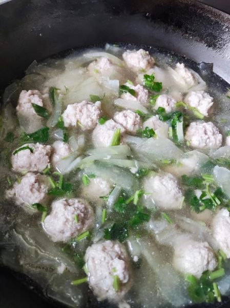 冬瓜丸子汤的做法_冬瓜丸子汤怎么做好吃-第1张图片-山城妙识