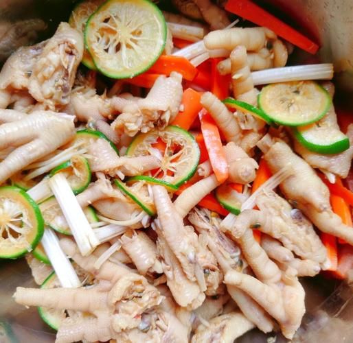 柠檬鸡爪怎么做才入味_柠檬鸡爪去腥窍门-第2张图片-山城妙识 柠檬鸡爪怎么做才入味_柠檬鸡爪去腥窍门-第2张图片-山城妙识